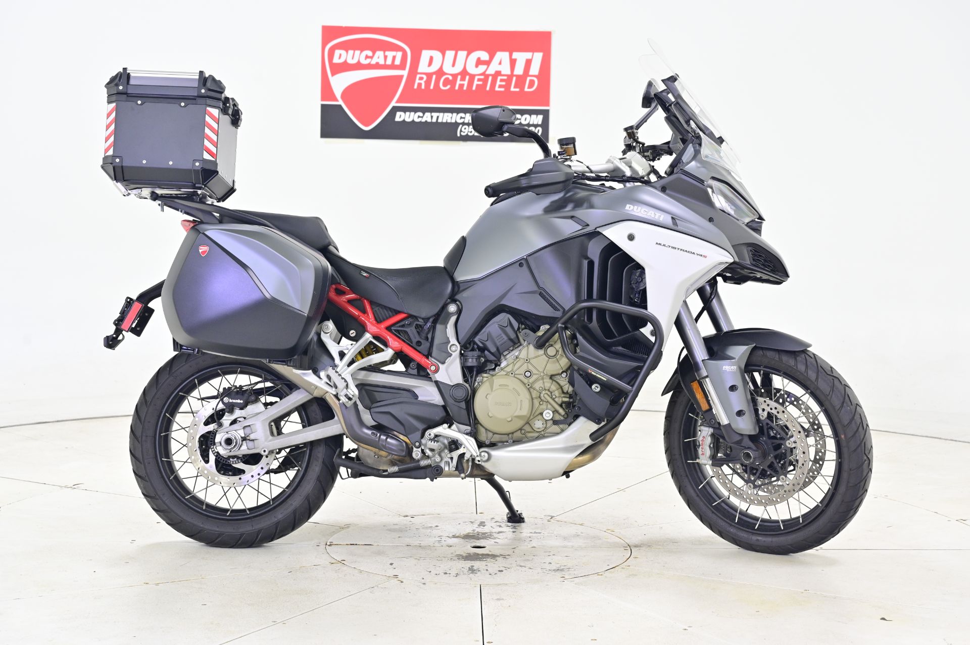 Used 2022 Ducati Multistrada V4 S Travel & Radar Spoked Wheel ...