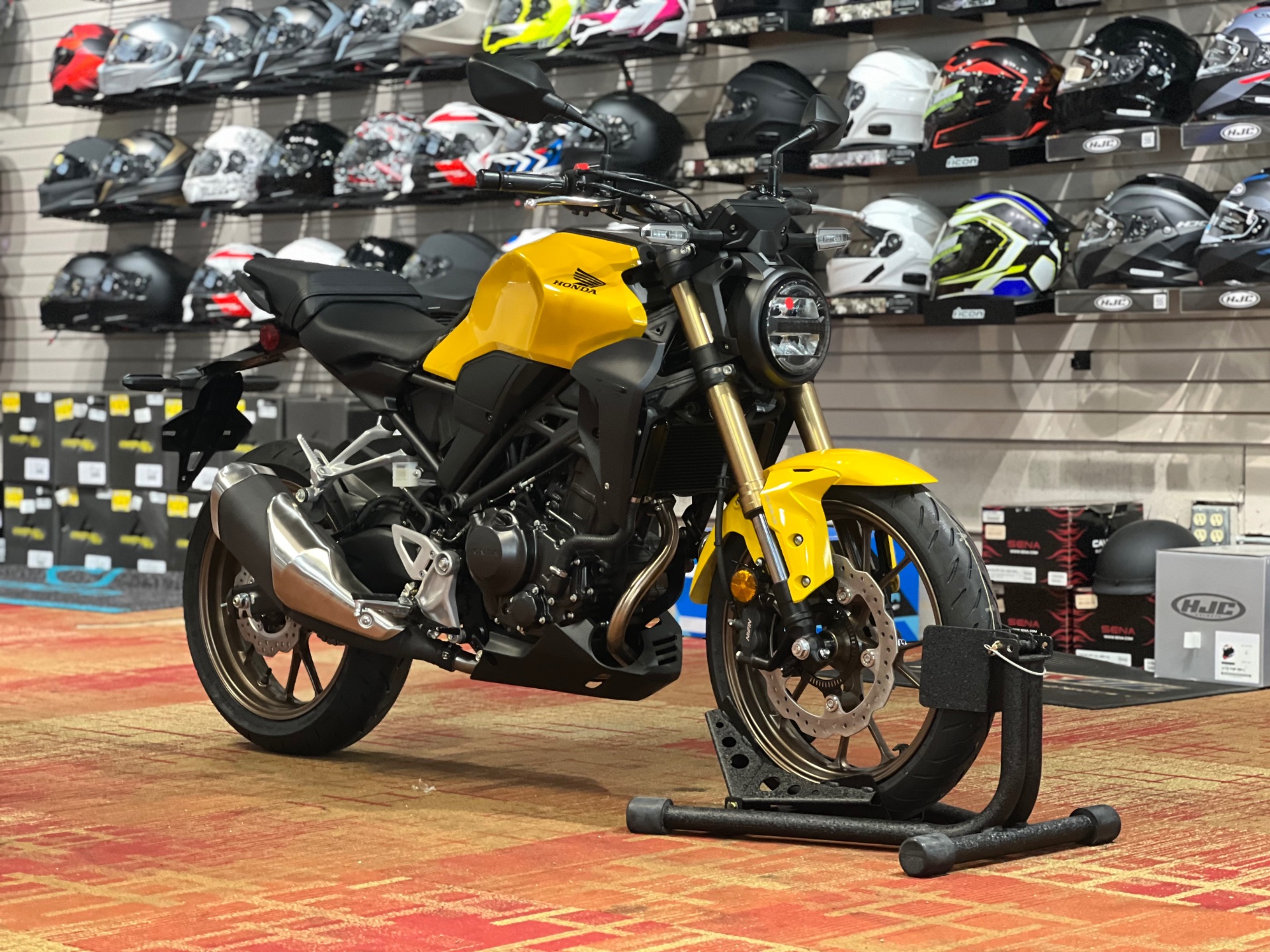 New 2025 Honda CB300R ABS, Anderson IN | Specs, Price, Photos | Pearl Dusk Yellow H24-500354