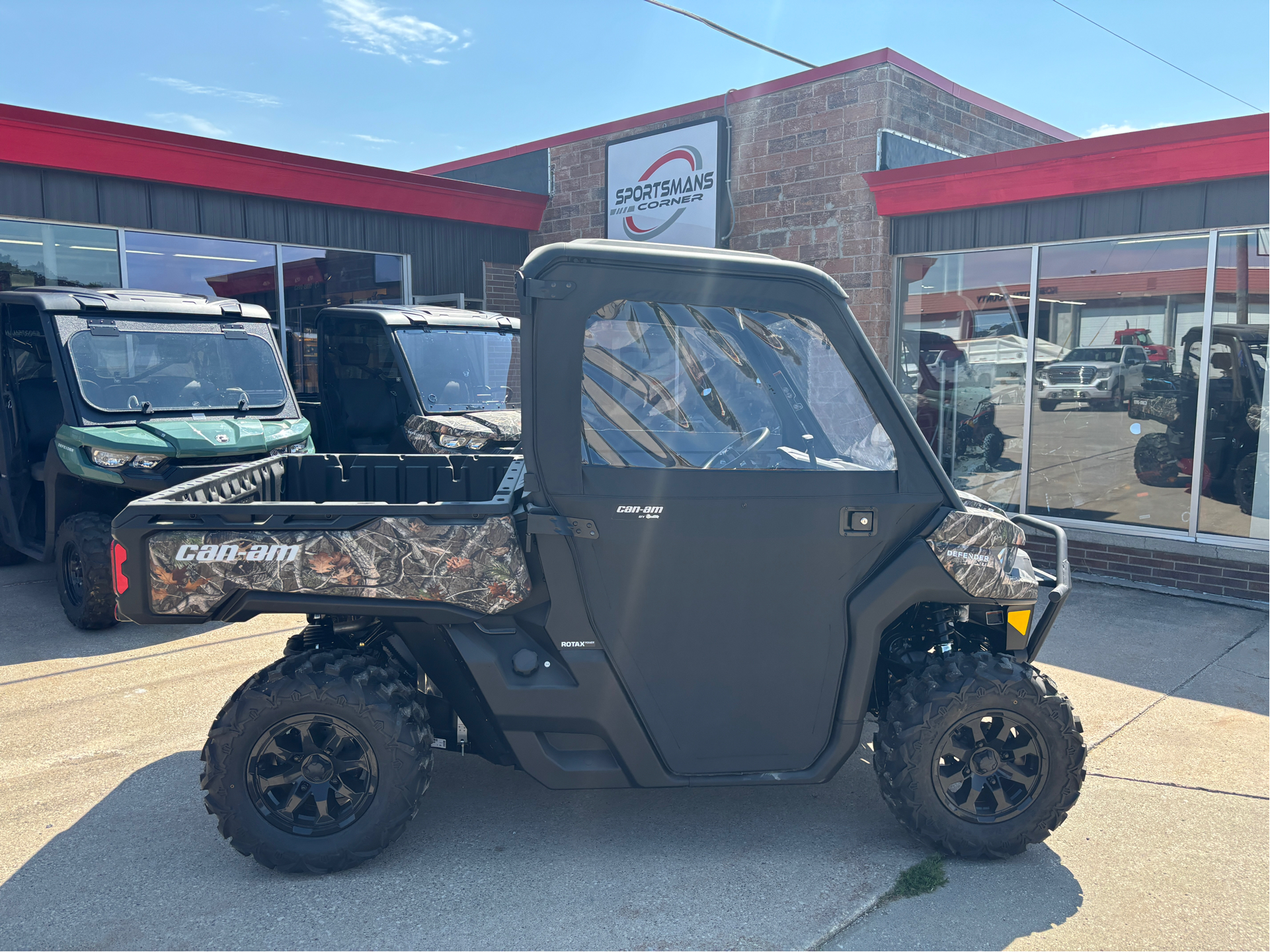 New 2025 Can-Am Defender XT HD9 | Utility Vehicles in Algona IA ...