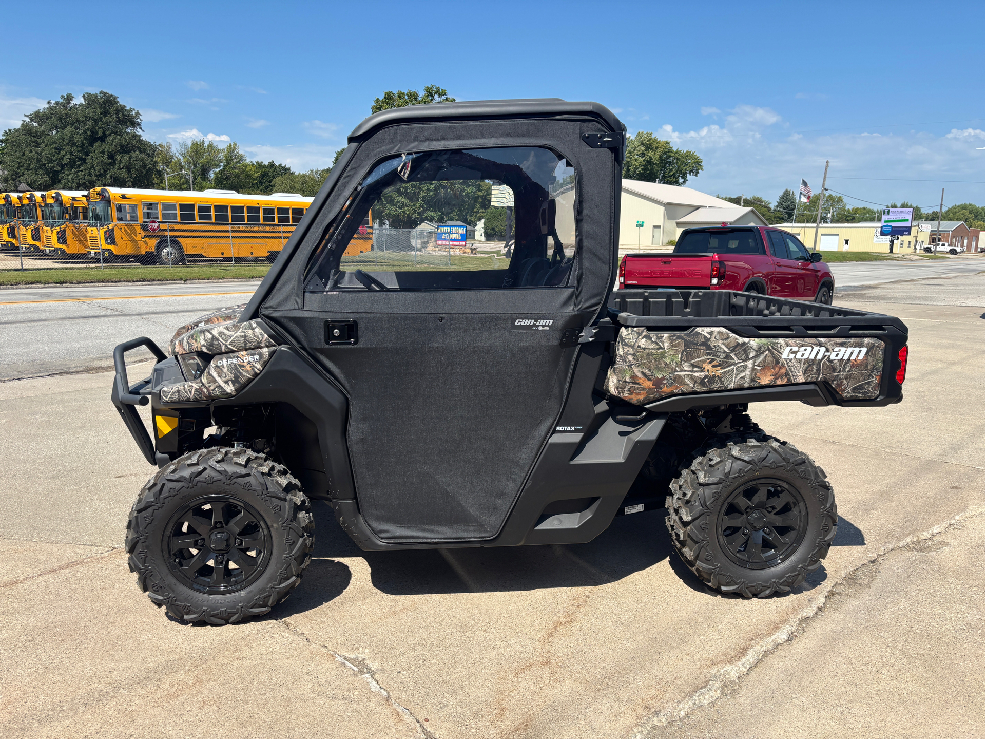 New 2025 Can-Am Defender XT HD9 | Utility Vehicles in Algona IA ...