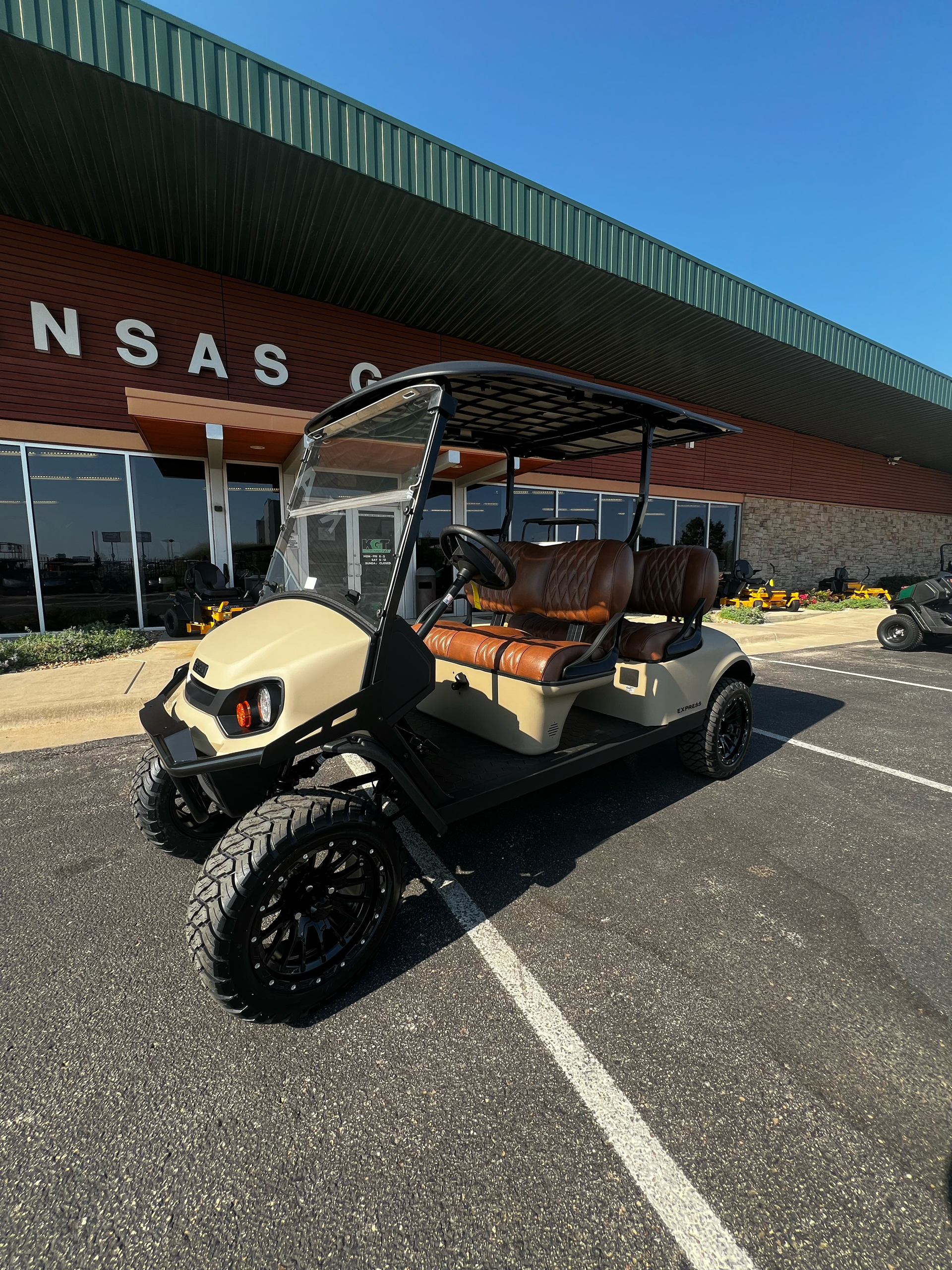 New 2026 E-Z-GO EXPRESS S6 GAS LIMITED EDITION, Wichita KS | Specs ...