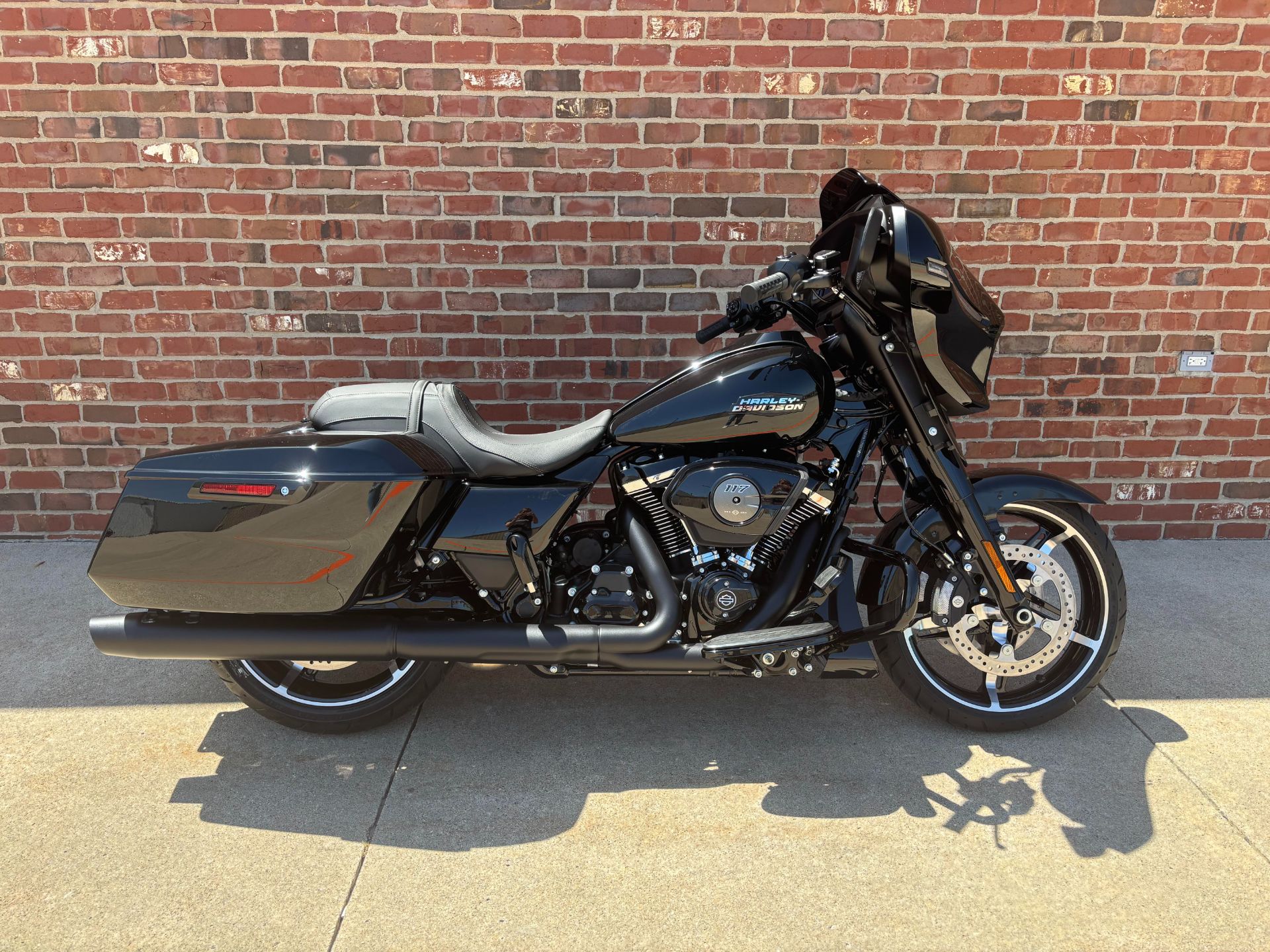 New 2025 Harley-Davidson Street Glide® for Sale, Ames IA | Vivid Black (Black Finish) NHD633823