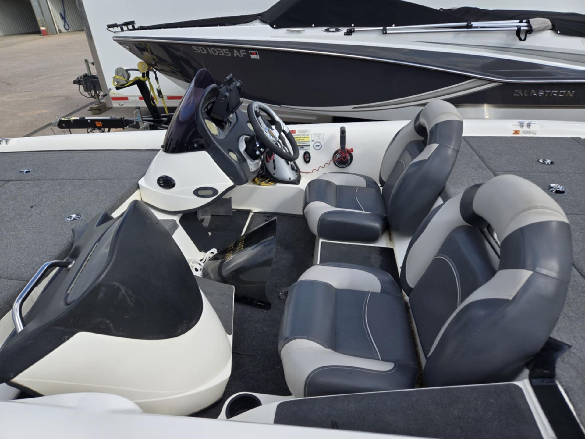 Used 2006 Stratos 294 Pro XL | Power Boats Outboard for Sale at Rice's in Rapid City SD | 2P349B1/B2