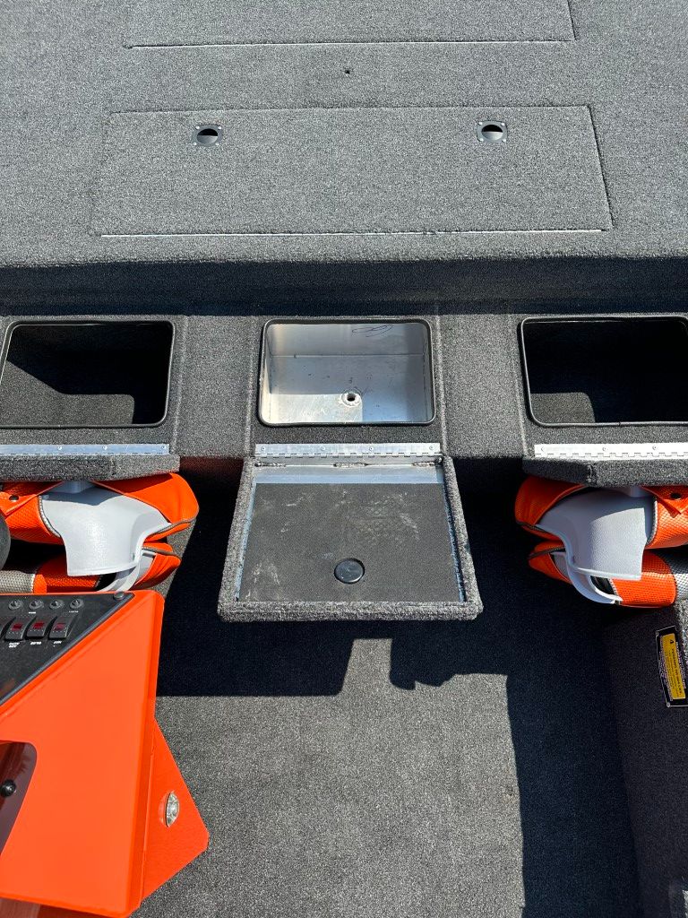 New 2024 Legend SS 18x60 Semi-V Outboard Jet Boat with Suzuki 140 HP ...