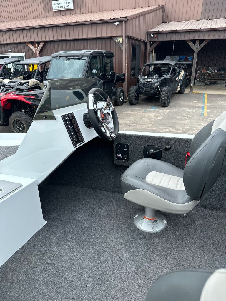 New 2025 River Pro 20LP Inboard Jet Boat with 300 HP Rotax Supercharged ...