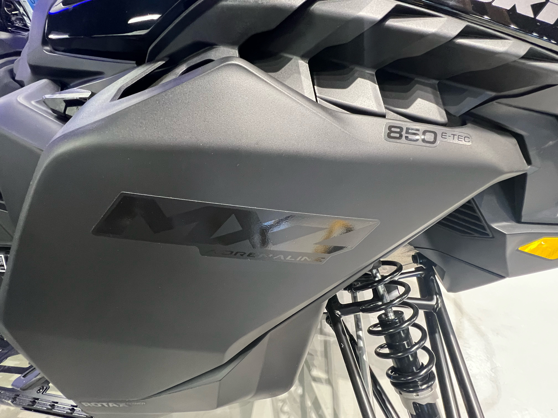 New 2026 Ski-Doo MXZ Adrenaline 137 850 E-TEC ES Ripsaw 1.25, Gaylord ...