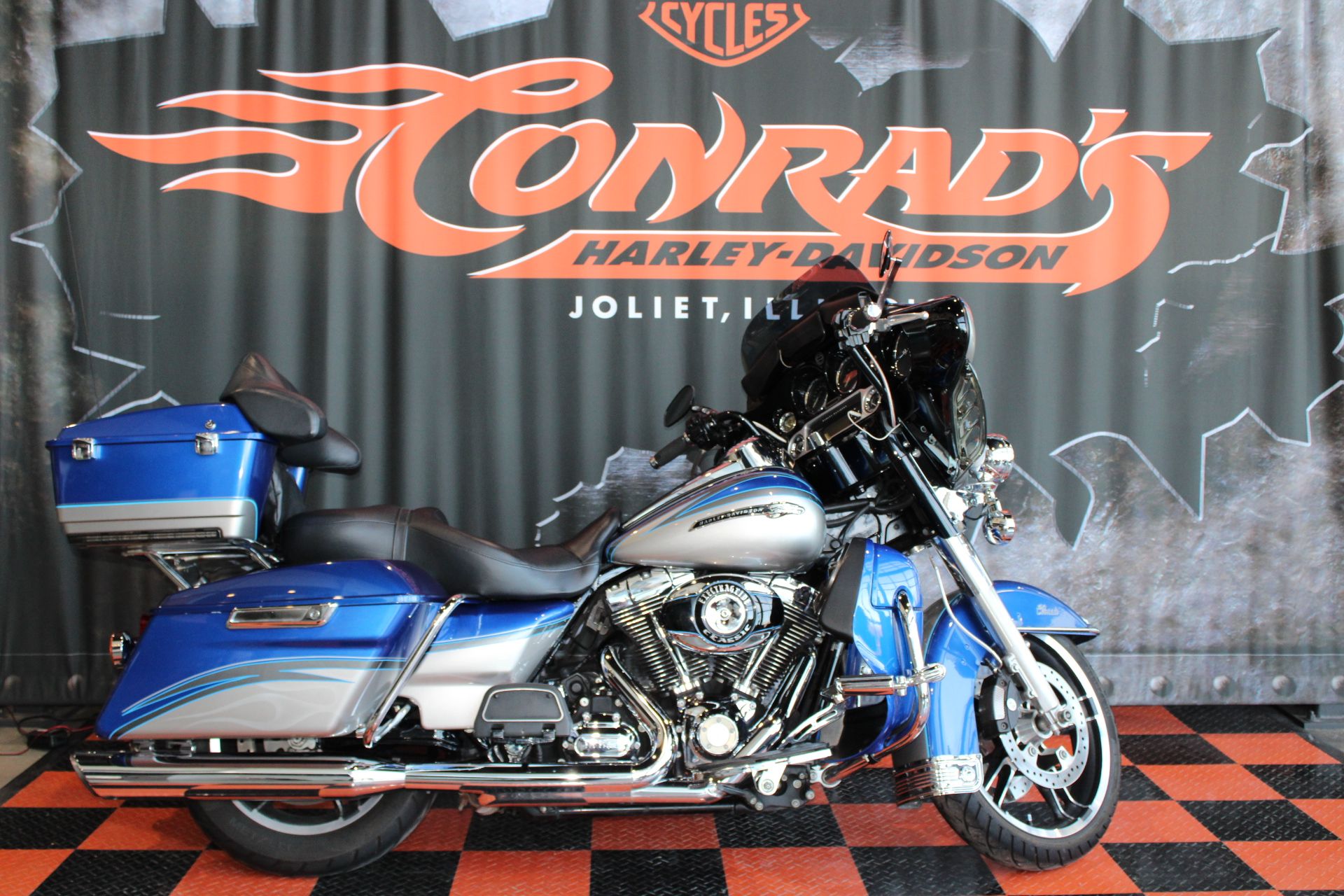 Used 2009 Harley-Davidson FLHTC Black/Pewter Motorcycles For Sale in ...