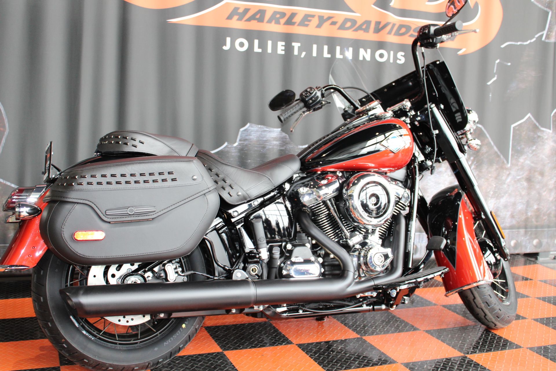 New 2025 Harley-Davidson Heritage Classic Whiskey Fire / Vivid Black with Spoke Wheels ...