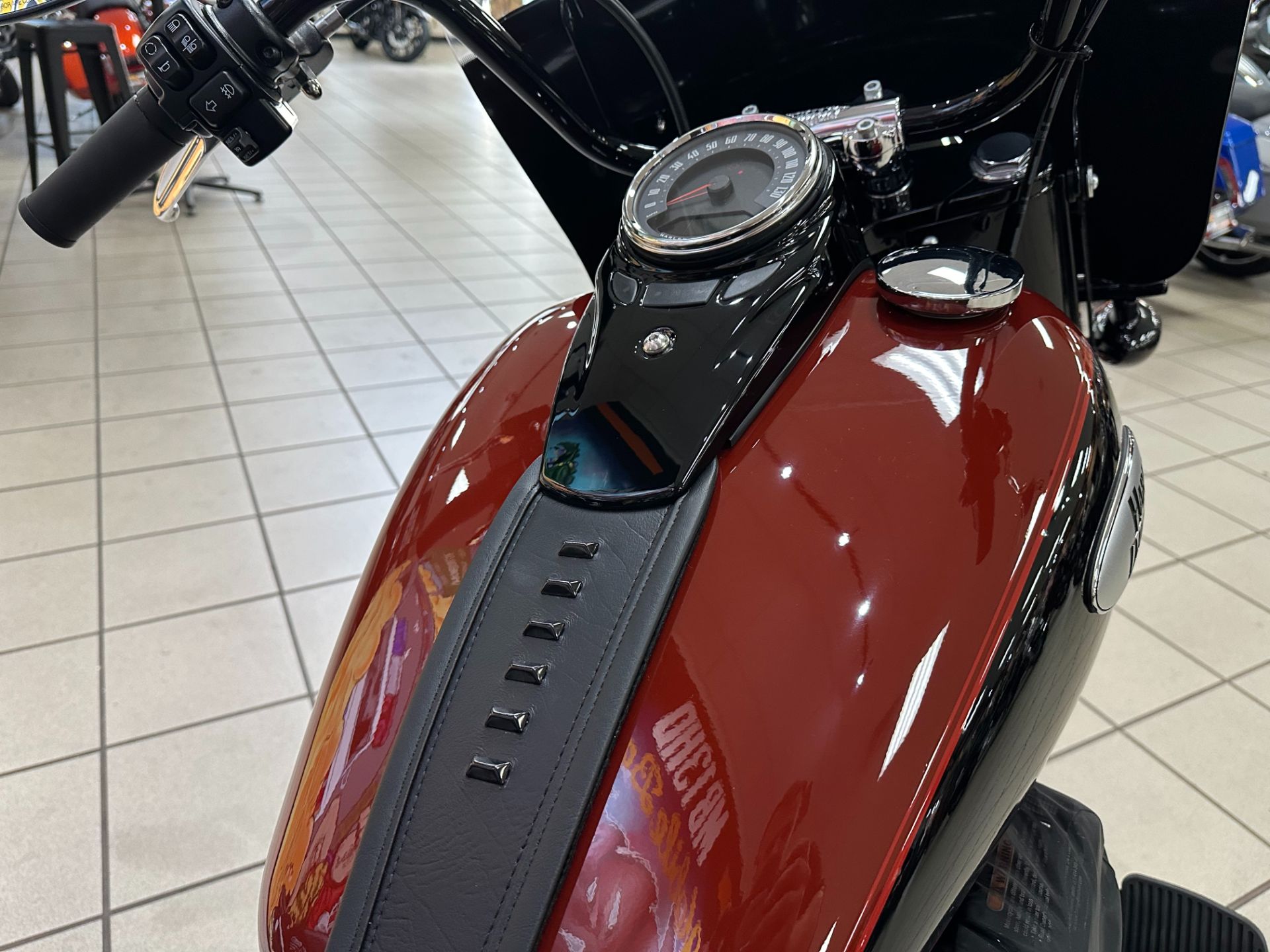 New 2024 Harley-Davidson Heritage Classic 114 Red Rock / Vivid Black ...