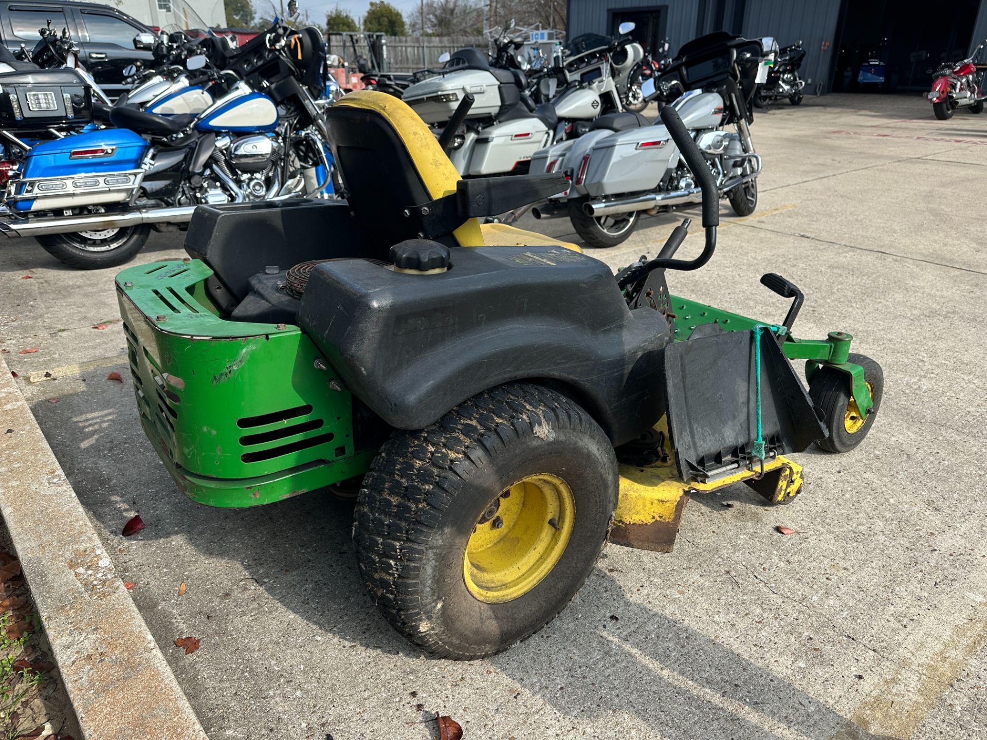 Used John Deere 445 Green | Lawn Mowers in Metairie LA | MT080055