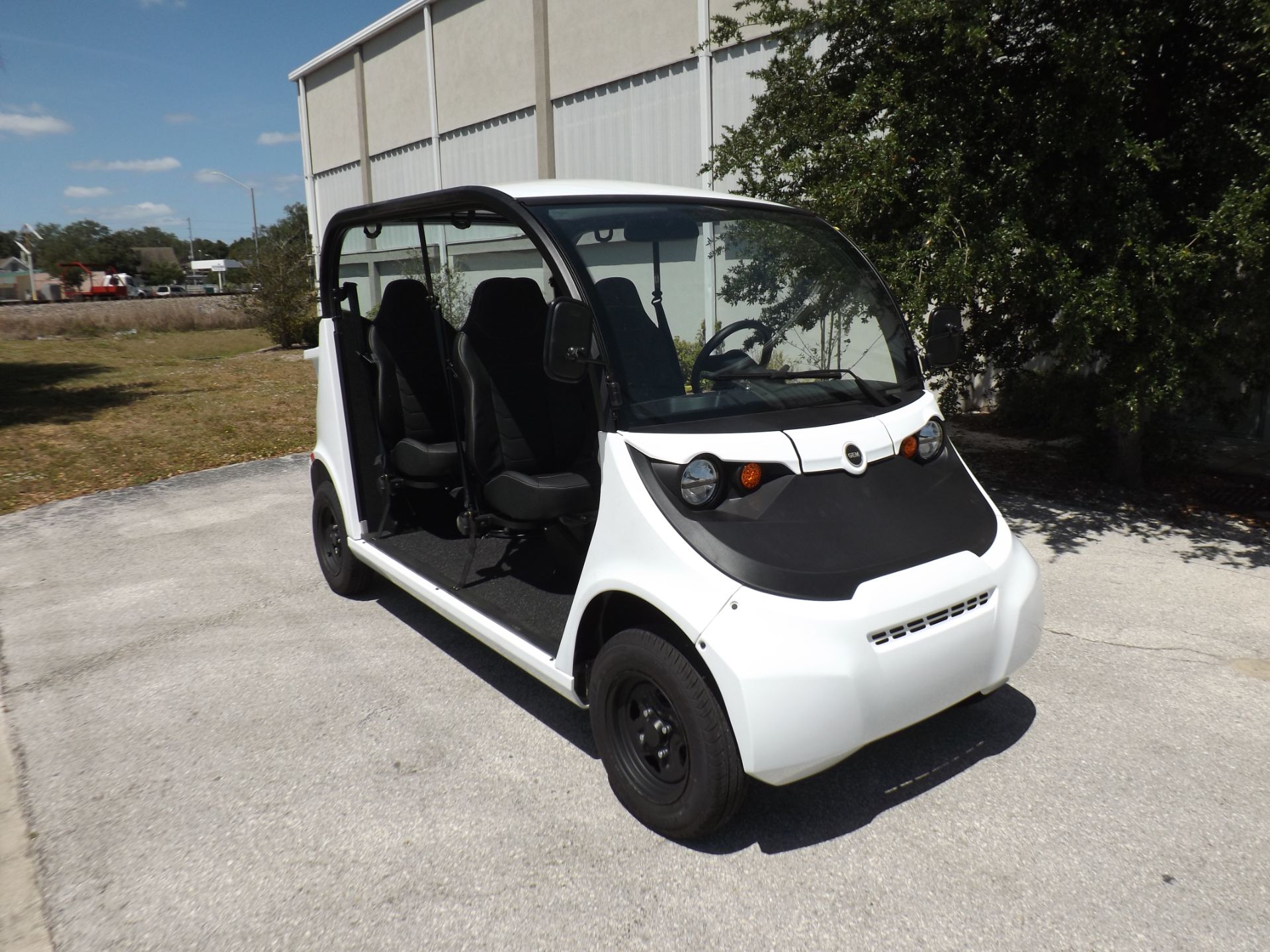 New 2025 GEM e4 | Specialty Vehicles in Central Florida | White Gloss GEM29