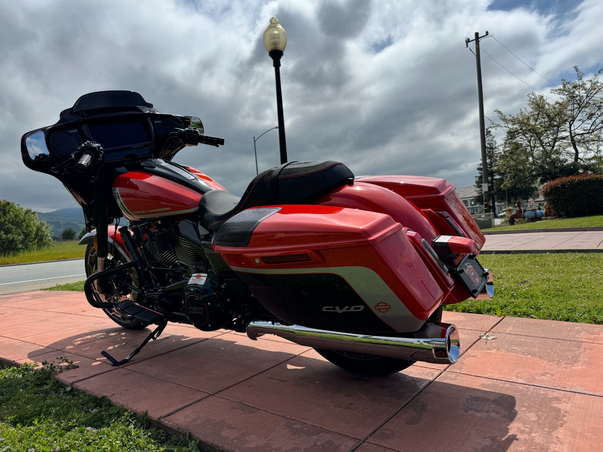 New 2024 Harley-Davidson CVO™ Street Glide® Motorcycle - Specs, Price ...