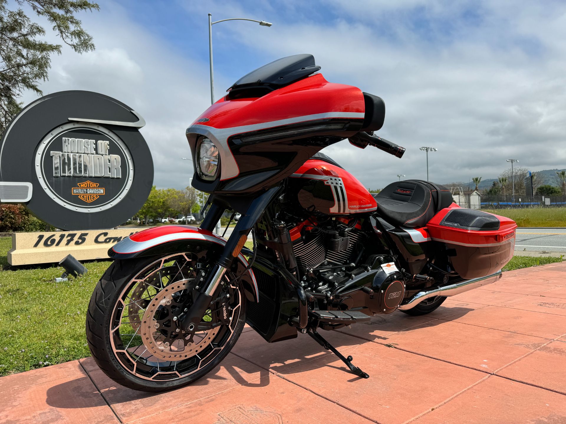 New 2024 Harley-Davidson CVO™ Street Glide® Motorcycle - Specs, Price ...