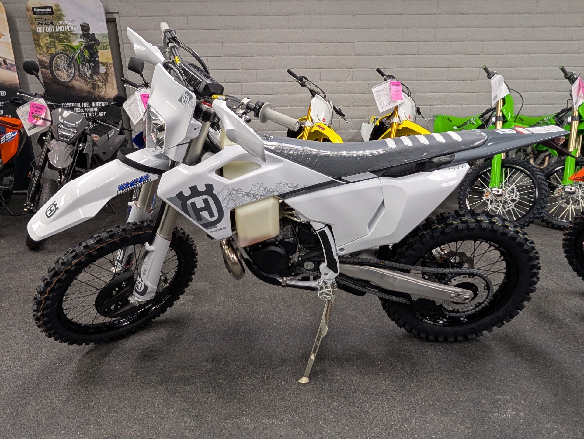 New 2025 Husqvarna TE 300 Pro Motorcycles in Sacramento, CA | Stock ...