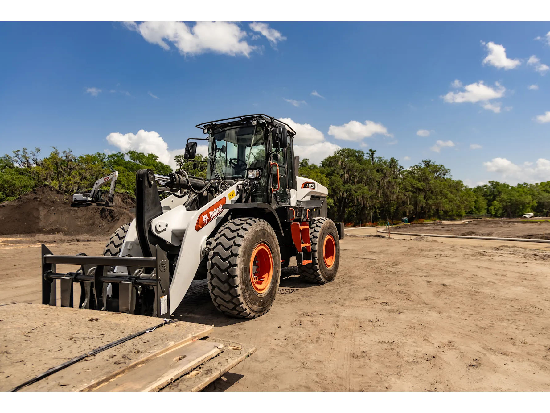 New 2025 Bobcat L285, Greenfield MA | Specs, Price, Photos | White