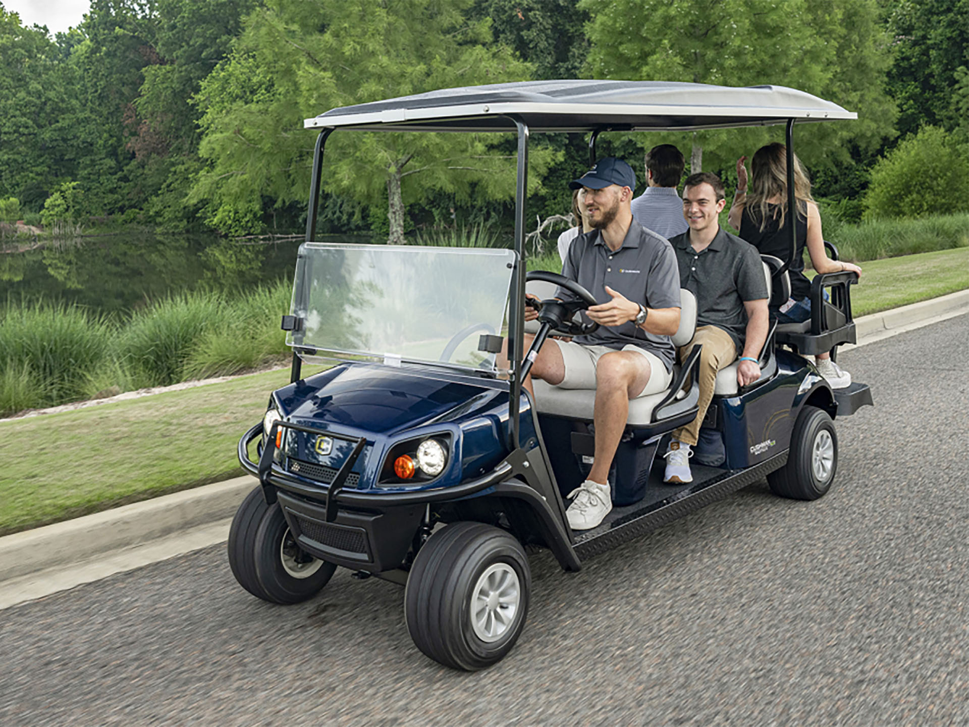 Compare Models: 2025 Cushman Shuttle 6 EFI Gas vs 2025 Cushman Shuttle ...