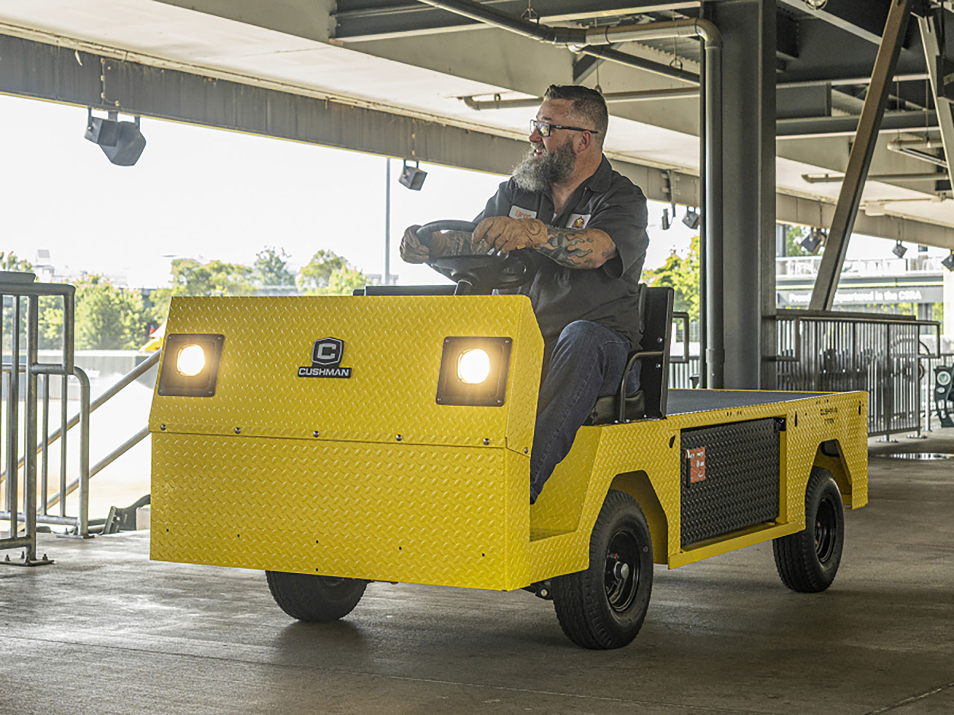 New 2025 Cushman Titan XD 48V 2-Passenger Electric, Slippery Rock PA ...