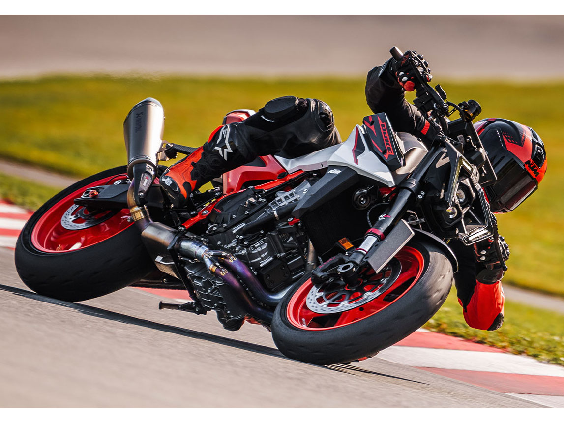 New 2026 KTM 990 Duke R, Bend OR | Specs, Price, Photos | Black