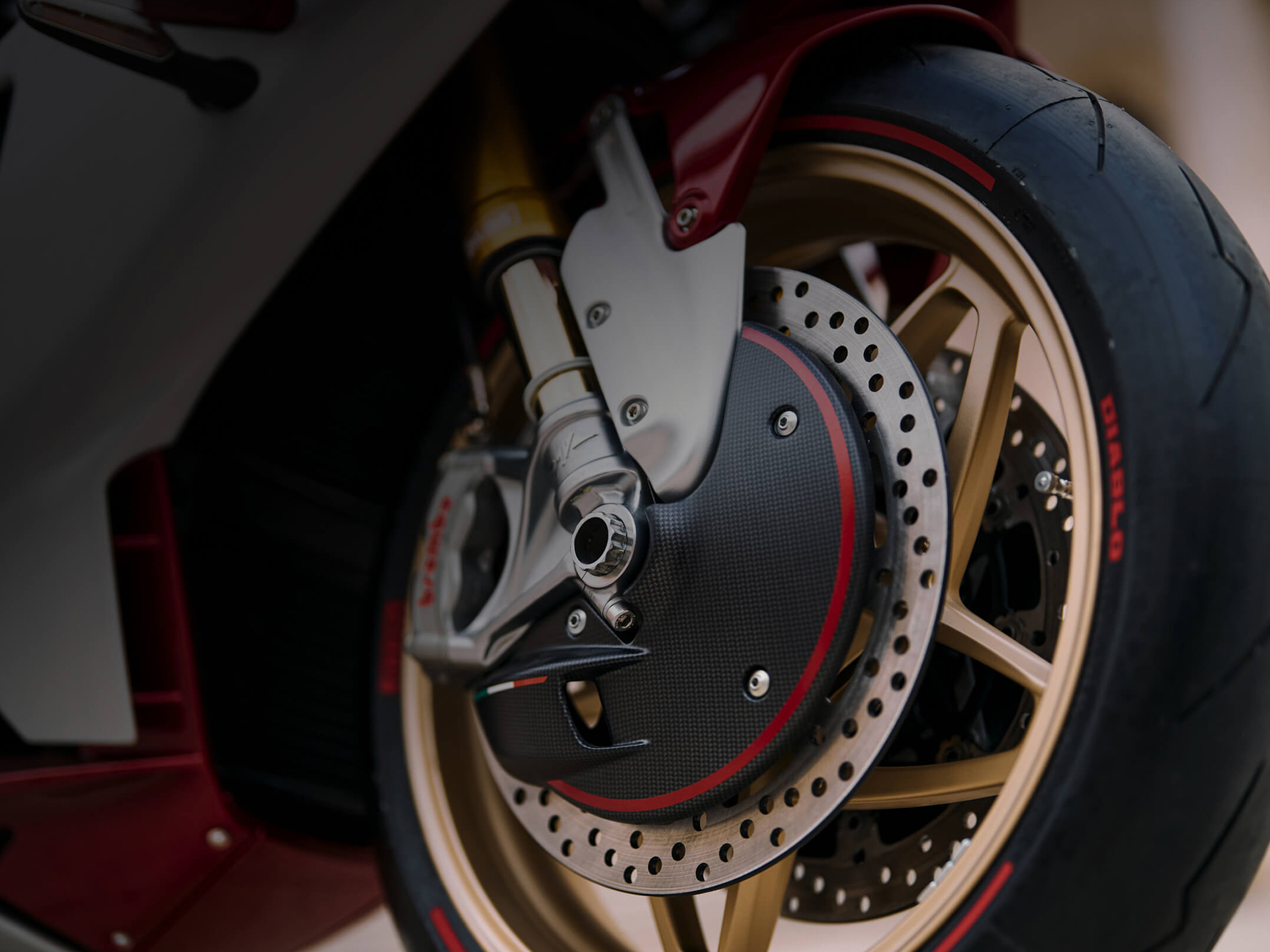 New 2025 MV Agusta Superveloce 1000 Serie Oro, Santa Monica CA | Specs ...