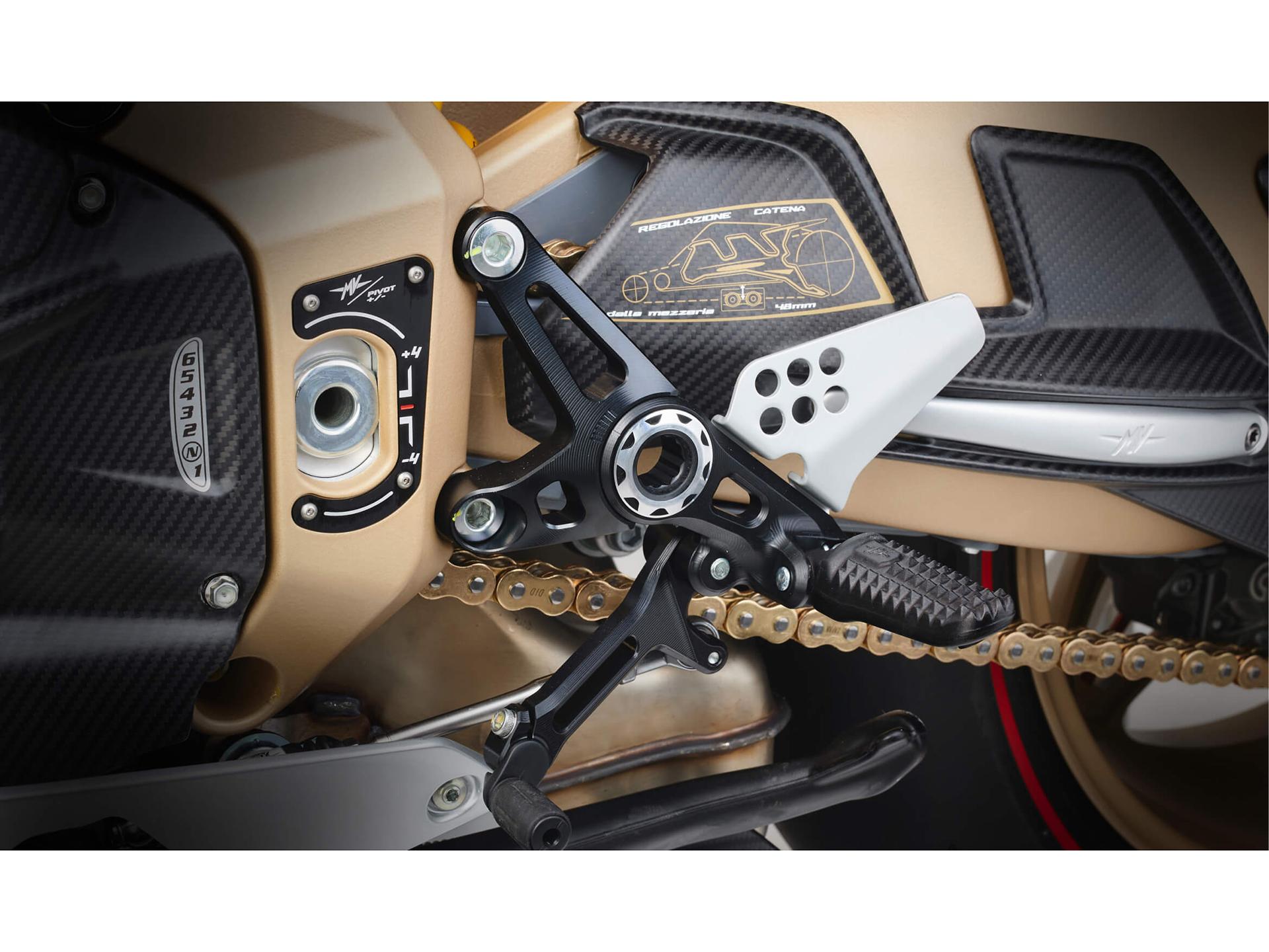 New 2025 MV Agusta Superveloce 1000 Serie Oro, Santa Monica CA | Specs ...