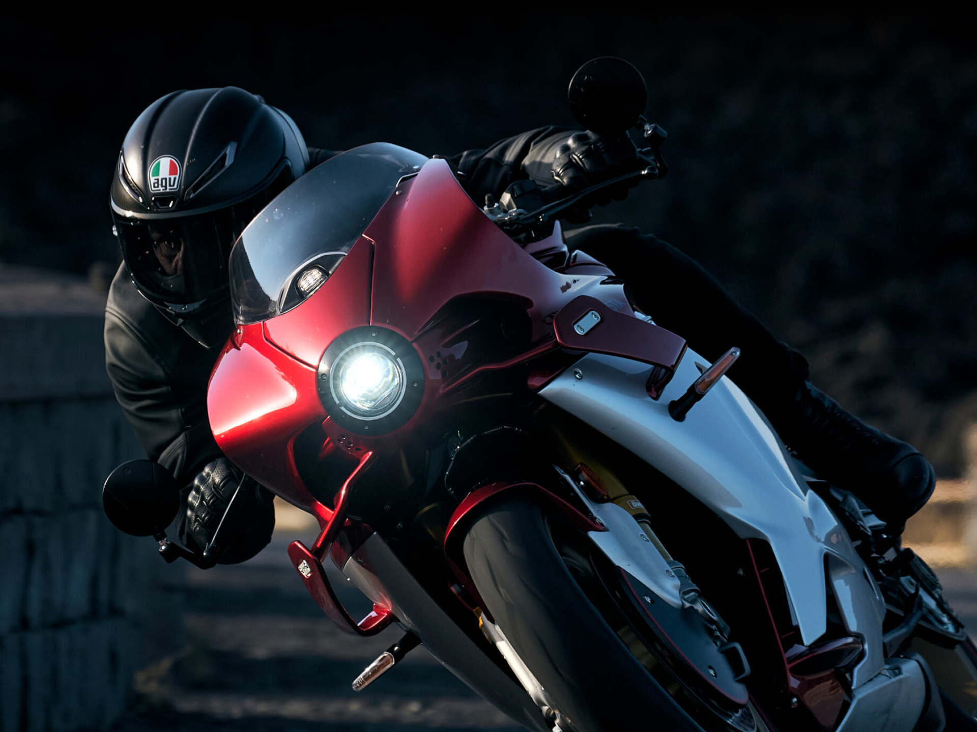 New 2025 MV Agusta Superveloce 1000 Serie Oro, Santa Monica CA | Specs ...
