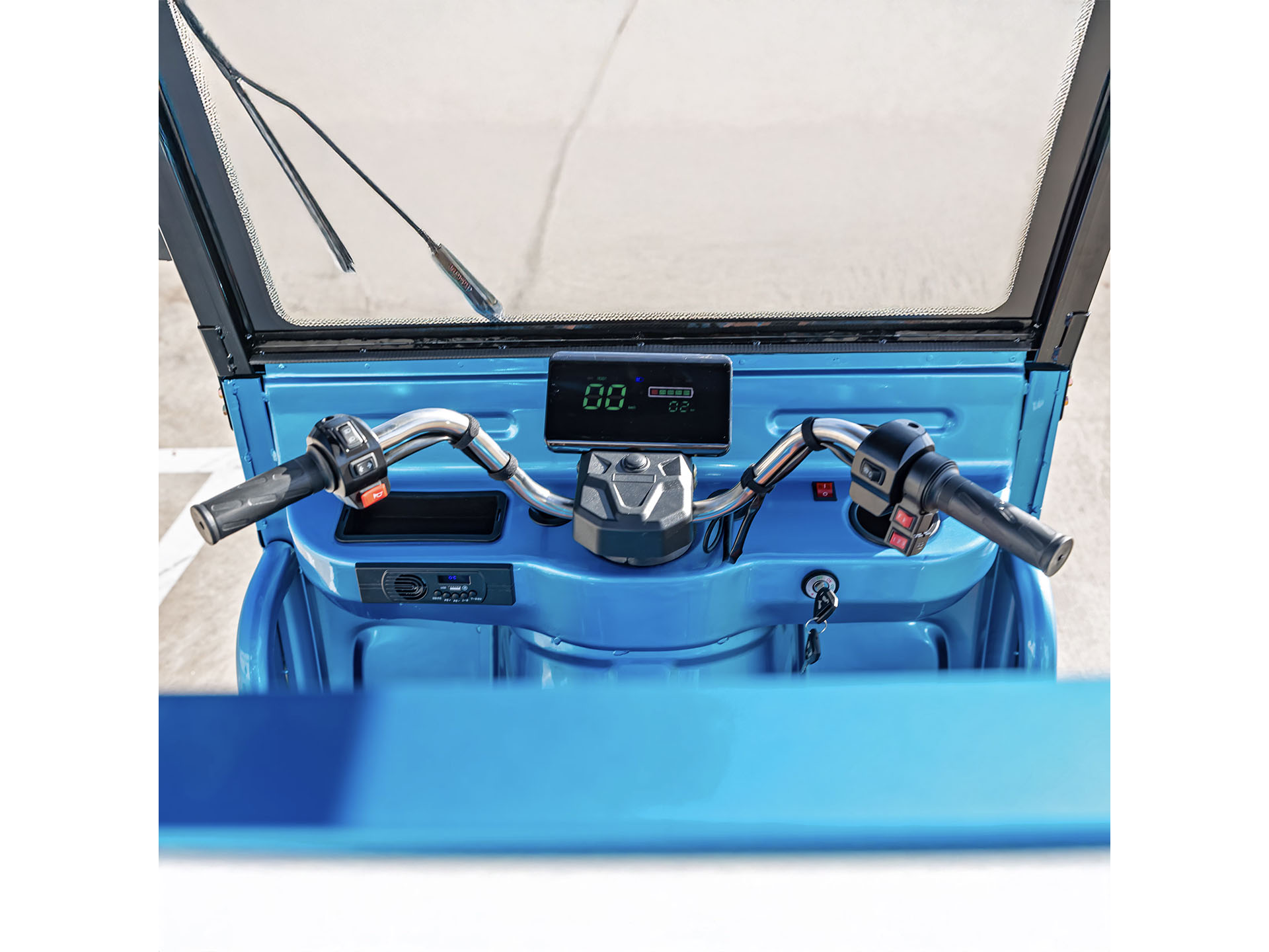 New 2025 Massimo MGC Cargo Max Pro Red Trikes For Sale in Savannah ...