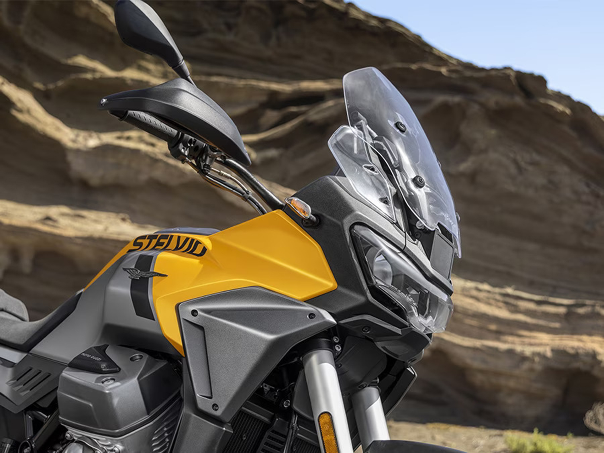 New 2024 Moto Guzzi Stelvio PFF Rider Assistance Solution | Motorcycles ...