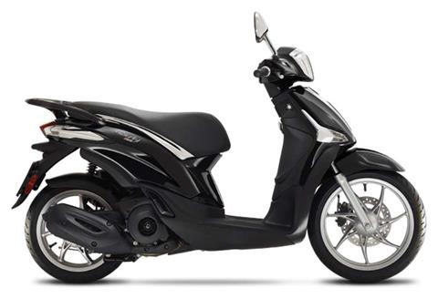 Piaggio liberty 150 store