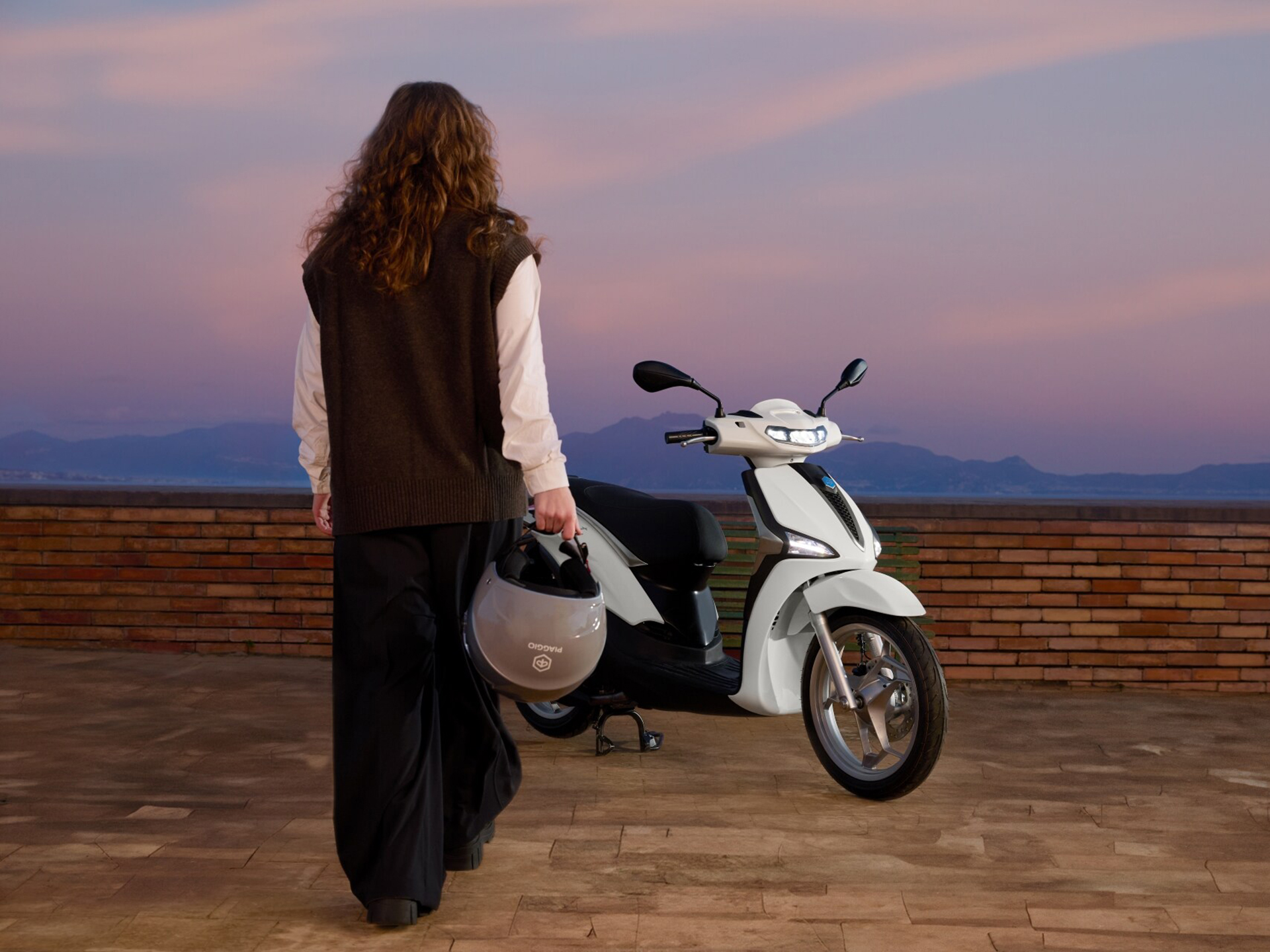 New 2025 Piaggio Liberty 150 | Scooters in Plano TX | 000019 Bianco Luna