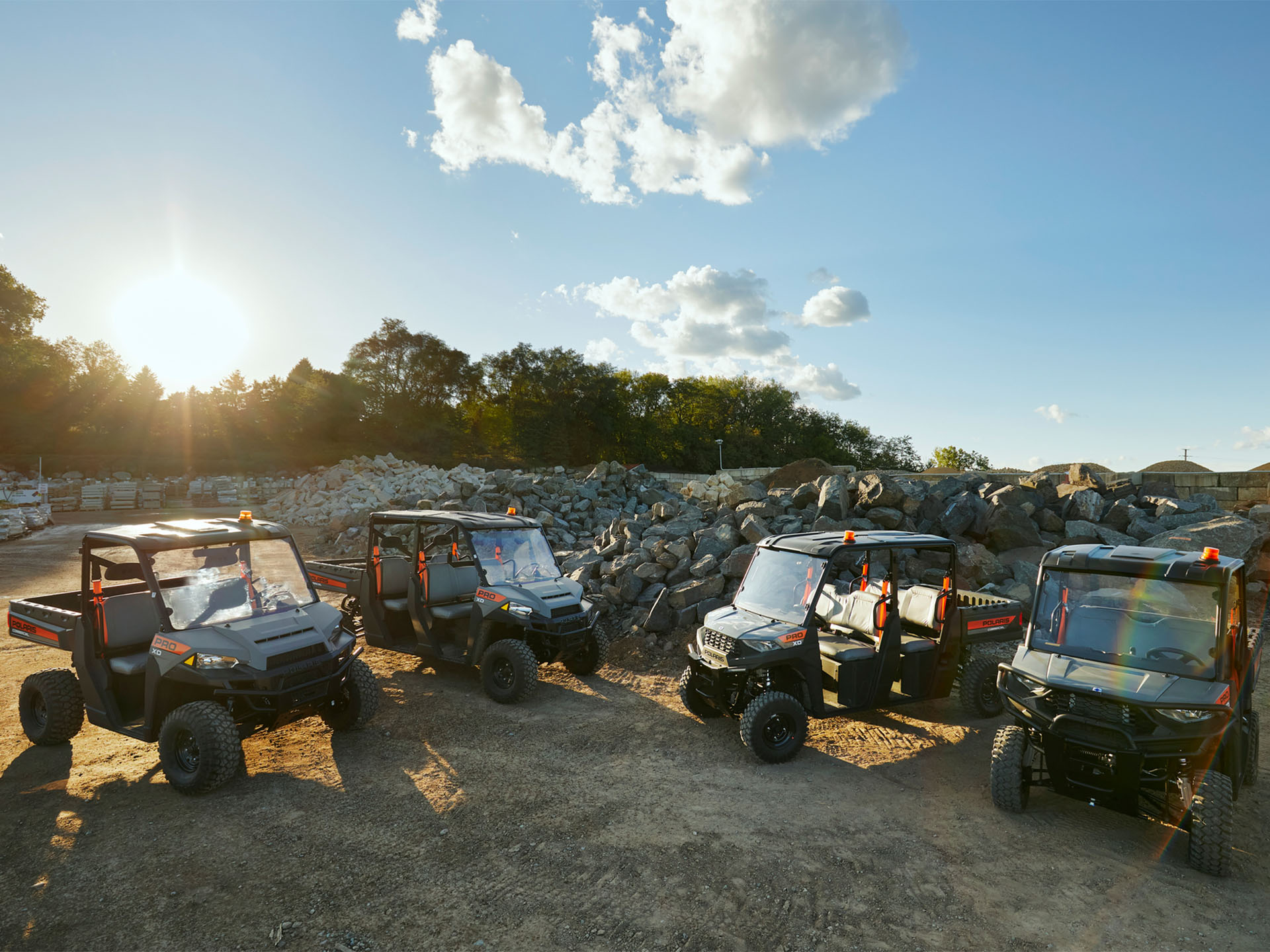 New 2025 Polaris Commercial Pro XD Full-Size Gas Crew Avalanche Gray ...