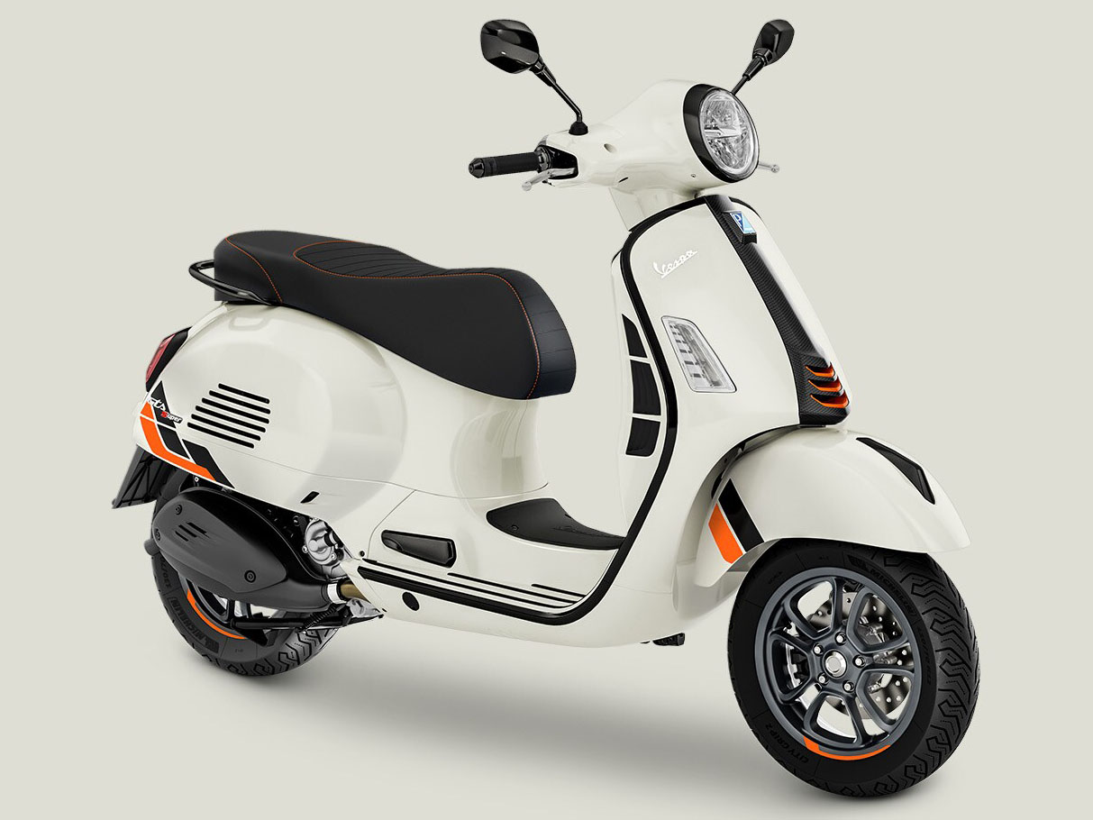 Compare Models: 2026 Vespa GTS 310 SuperSport vs 2026 Vespa GTS 310 ...